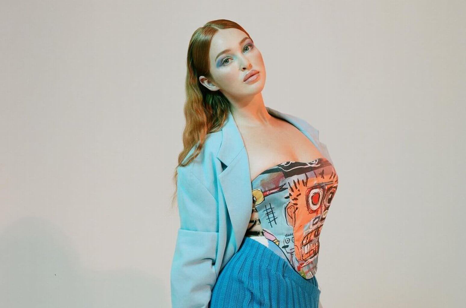 Elley Duhéのプロフィール・歌詞・ディスコグラフィー | 洋楽まっぷ